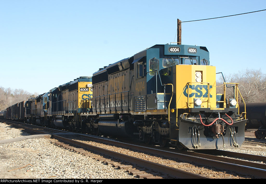 381 - SD40-3 4004 and 4005 in the siding at Reusens on Q30212!